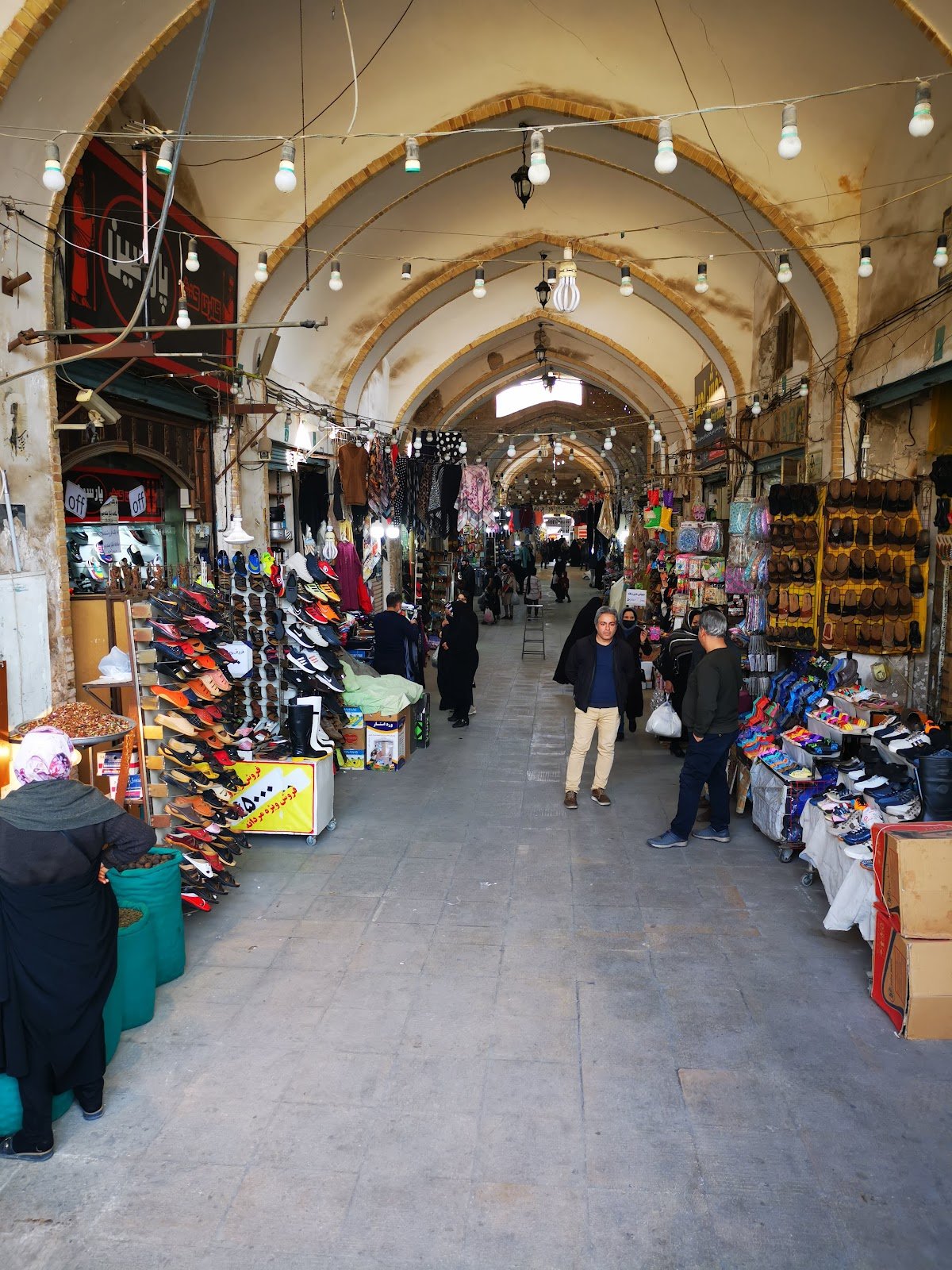 Qom Grand Bazaar - قم: Working hours, Activities, Visitor reviews