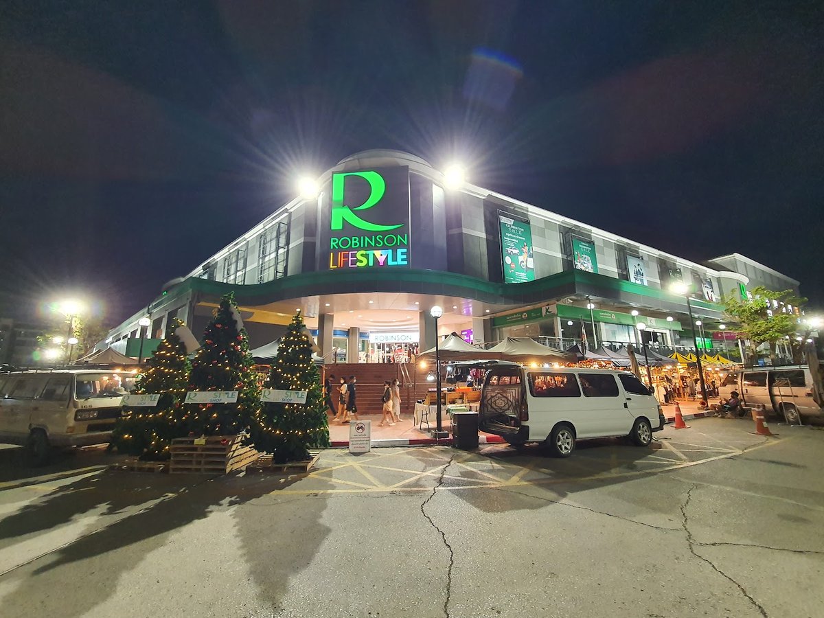 Robinson Lifestyle Ratchaburi - راتشابوري: Working hours, Activities ...