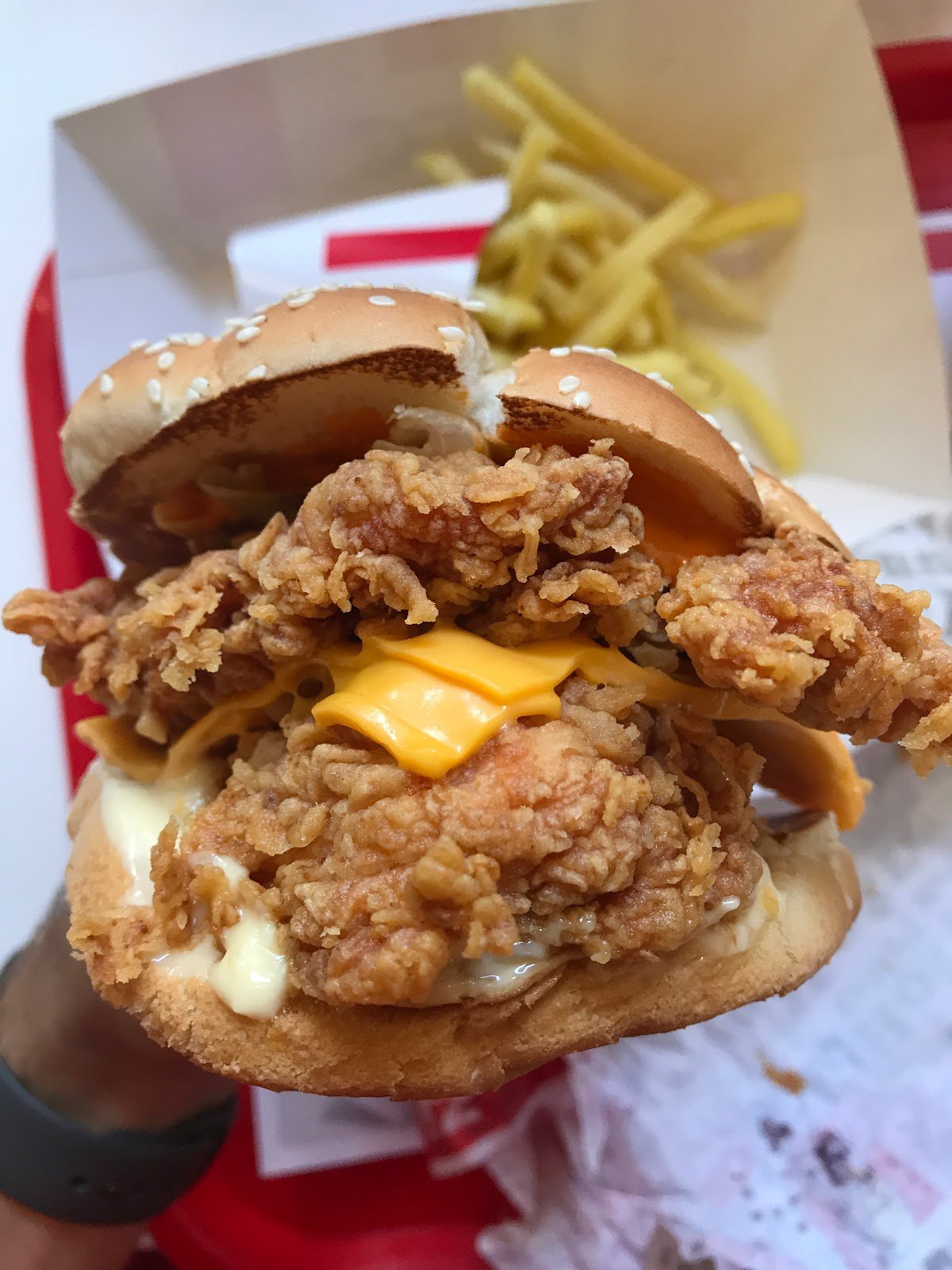 KFC Chiyah - بيروت: Working hours, Activities, Visitor reviews