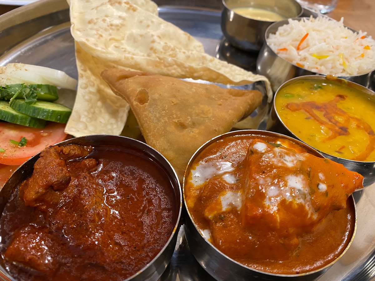 Saffron Indian Bistro - بانف: Working hours, Activities, Visitor reviews