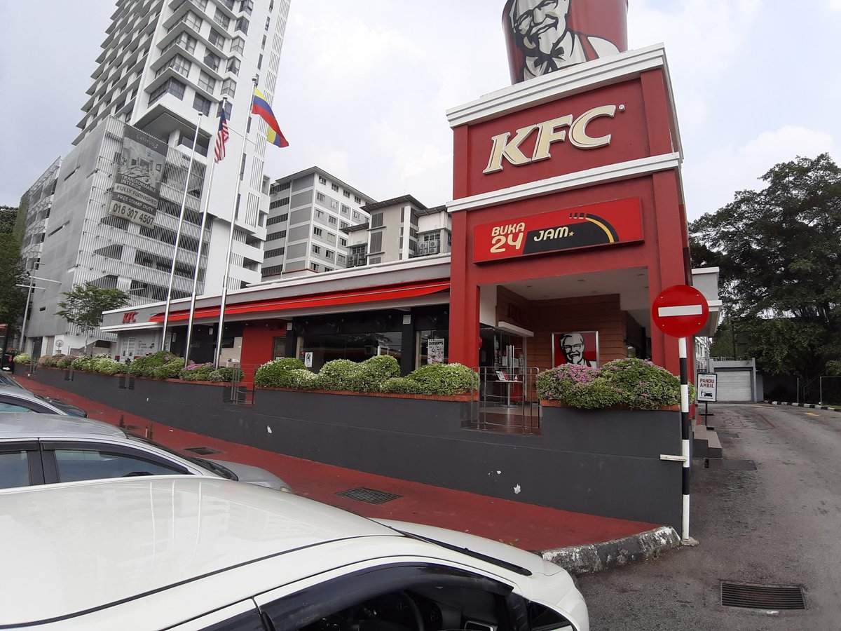 KFC University Hallway - كوالالمبور: Heures d'ouverture, Activités ...