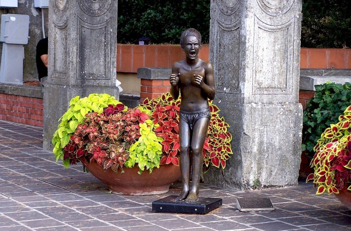 Children of Beslan Statue - مدينة سان مارينو: Working hours, Activities ...